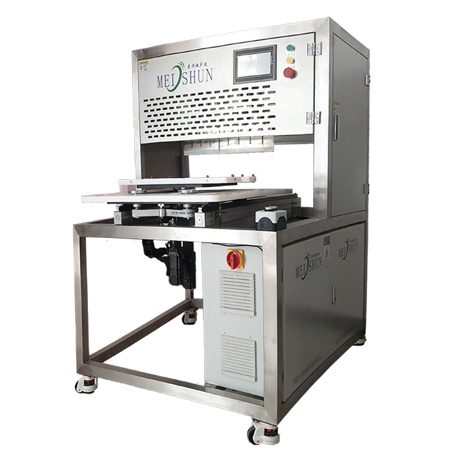 Automatic chocolate Sam roll cutting machine | Food cutting