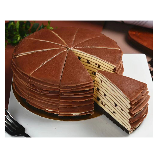 Single titanium knife cutting crepe layer cakes-Food cutting