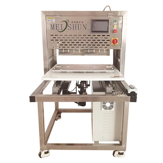 Automatic chocolate Sam roll cutting machine | Food cutting