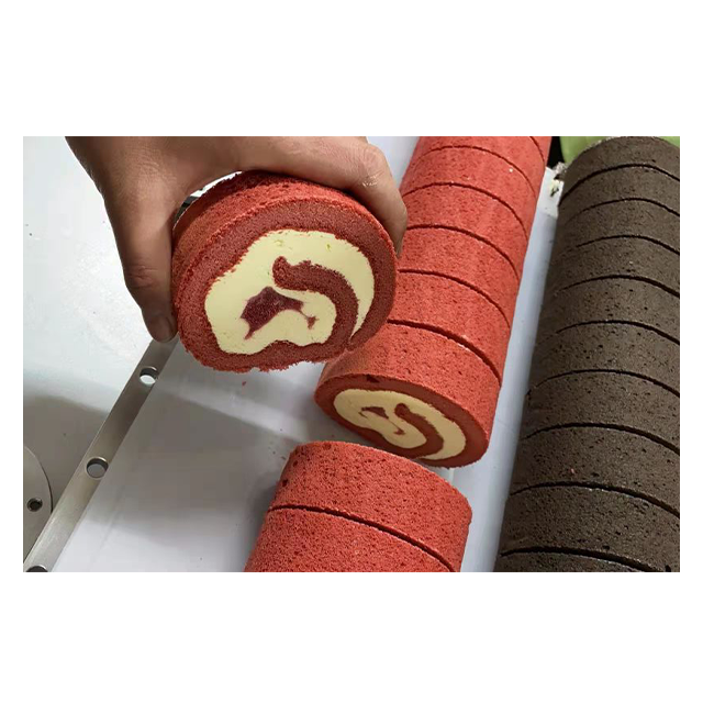 Automatic chocolate Sam roll cutting machine | Food cutting
